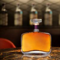 China Glass Collar 70cl 75cl Whisky Tequila Whiskey Vodka Gin Liquor Rum Square Bottle for sale