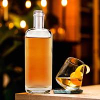 China 375ml 500ml 750ml Clear Round Empty Vodka Whisky Gin Aspect Glass Liquor Bottles with Cork for sale