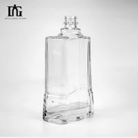 China 250ml/500ml/700ml/750ml Square Whisky Liquor Bottle With Cork Heavy Glass Thickness Bottom for sale