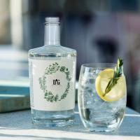 China Custom Package 700ml Round Glass Bottle for Transparent Whiskey Glass 750ml 1000ml 1L for sale