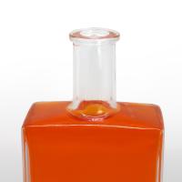China Carbonated Drinks Glass Bottle with Cork Stopper 750ml 500ml Whisky Rum Gin Tequila Brandy Spirits for sale