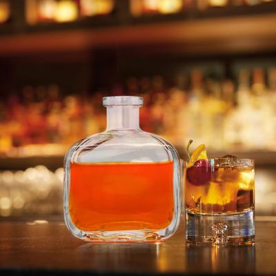 China Thickened Frosted Cork Glass Bottles for Sealed Wine Whisky Vodka Tequila Whiskey for sale