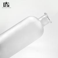 China Vodka Brandy Liquor Bottles with Acceptable Customer's Logo 500ml Clear Round Glass for sale