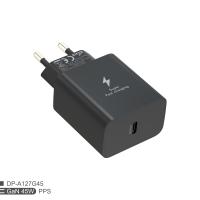 China Private Mold 45W GaN USB-C Wall Charger For MacBook Pro/Air IPad Pro Galaxy S23 for sale