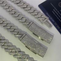 China OEM Diamond Cuban Link Necklace Miami Cuban Chain Link Environmental Friendly for sale