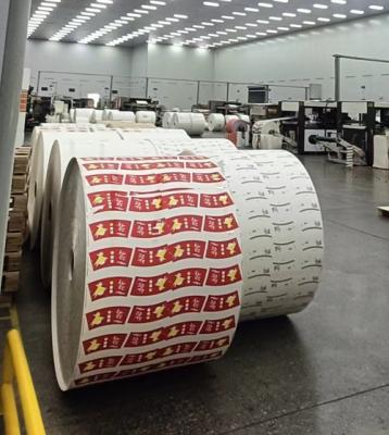 China Premium finish Cup Roll Coated Paper Roll  for cold/hot Cafe Packing Customized Printing for sale