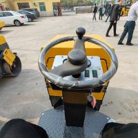 China New Ground Gravel Compactor Double Drum Vibratory 1ton Road Roller Hot Sale for sale