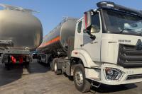 China Sinotruk HOWO NX Tractor Truck with 371 hp Engine 6x4 Drive Type and Euro II Emission for sale