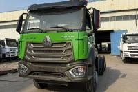 China Premium Used HOWO NX 6x4 Tractor Truck for Africa for sale