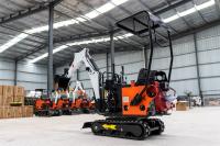 China Home Garden Diesel Engine New Hydraulic Small Chinese Excavator Digger for sale