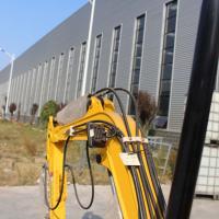 China 1.5 Tonne Rubber Track Mini Excavator With CE Certificate Low Fuel Consumption for sale