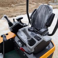 China 1.8 T Excavator Farm Ranch Home Construction Projects 3969LBS Crawler Digger for sale