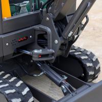China 1.8 T Excavator Farm Ranch Home Construction Projects 3969LBS Crawler Digger for sale