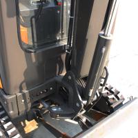 China 3969LBS Diesel Powered 1.8 T Excavator 1800KG Hydraulic Mini Excavator for sale