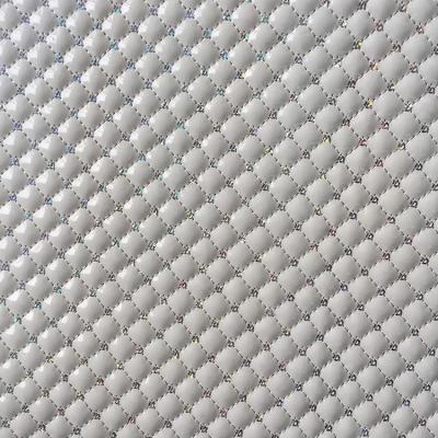 China Shiny PU Quilted Leather Fabric Fashionable Multi Application Custom Thickness for sale
