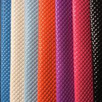 China Shiny PU Quilted Leather Fabric Fashionable Multi Application Custom Thickness for sale