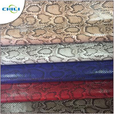 China Bags Upholstery Faux Leather Vinyl Fabric 100% Polyurethane Finish Artificial Grain for sale
