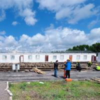 China Foldable Prefab Container House with Galvanized Steel Frame Fireproof Insulated Sandwich Panel and Quick 10-15 Min Installation for sale