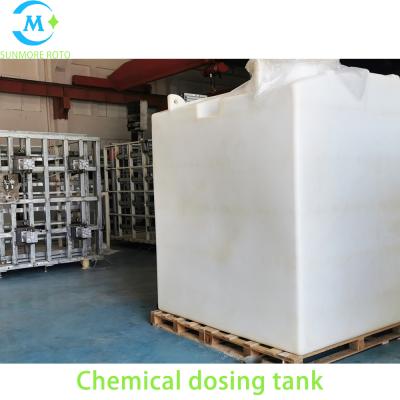 China Square Plastic Storage Tanks LLDPE Rotomolded Tank 50L For Laboratory Systems for sale