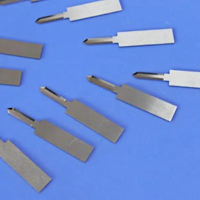 China 92HRA Tungsten Carbide Knife 0.5μm Grain for Rubber Cutting Precision for sale