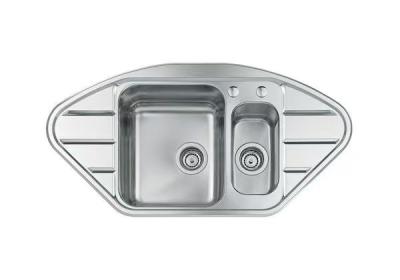 China Rust Resistant And Durable Corner Stainless Steel Kitchen Sink With Drainboard Accessory for sale