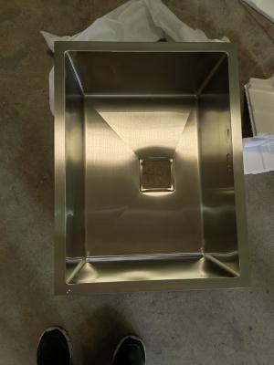 China Square Drain Hole Stainless Steel Single Bowl Sink Topmount Installation Versatile for sale