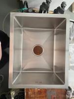 China Undermount Single Bowl Sink in Black Space-Saving and Functional for sale