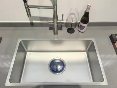 China Customized Stainless Steel Single Bowl Sink for Kitchen Square and Timeless Design for sale