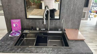 China Durable and Functional Stainless Steel Single Bowl Sink for Busy Kitchens for sale