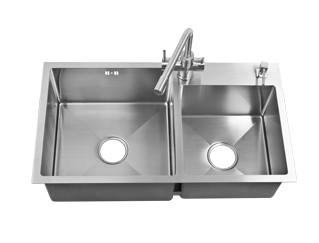 China Thickness 4mm SS Handmade Kitchen Sink Double Bowl Zero Radius for sale