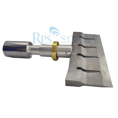 China Titanium Blade Ultrasonic Cutter 20Khz For Chocolate Caking for sale