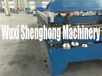China Pre-cutting Sheet Metal Cold Roll Forming Machine With Gear / Sprocket Driving for sale