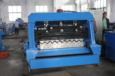 China Large Span Curving Roof Roll Forming Machine For Radome Building for sale