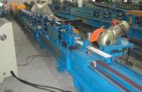 China PU Foamed Insulated Rolling Shutter Door Making Machine 3T Manual Uncoiler for sale