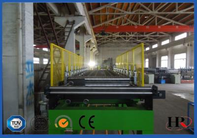 China 950 - 1000mm Width PU Sandwich Panel Production Line  With 150 - 200 Bar Foaming Pressure for sale
