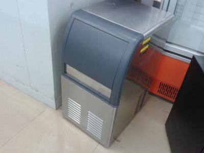 China Dessert Shop / Station Ice Making Machine Commercial Anti Corrosive for sale