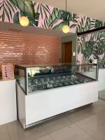 China Commercial Fan Cooling Ice Cream Display Freezer with Stainless Steel Pans and Digital Controller for sale