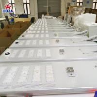 China 200w High Lumen Vertical Aluminum Integrated Solar Panel Lamp Street Lighting 5000 Lumens All in One Solar Street Led Light for sale