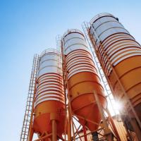China 30m Height Steel Material Silo with 5000 Ton Capacity and Bottom Discharge for Food Confectionery Storage for sale