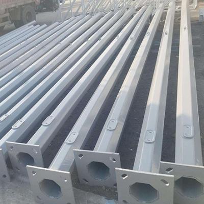 China Polygonal 10m 12m 16m Street Lamp Post Galvanized Square And Single Arm Type for sale