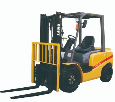 China 3000kg Diesel Forklift Truck CPCD30 with Ce Approved and 2445mm Min. Turning Radius for sale