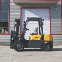 China 3m 3t Diesel Forklift with Japan Mitsubishi S4s Engine and Min. Turning Radius 2470mm for sale