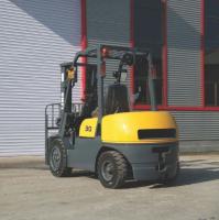 China 3t Diesel Forklift with Japanese Isuzu Engine at and 2470mm Min. Turning Radius for sale