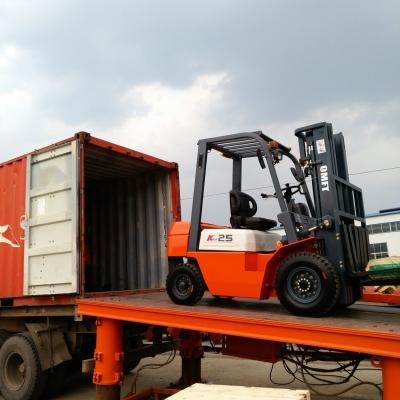 China 2.5ton Gasoline Forklift with Wide-View Mast and Japan Nissan Engine The Stacking Expert for sale