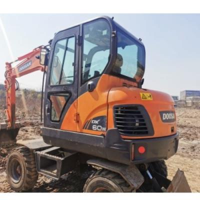 China Original Hydraulic Valve Second Hand Excavator Doosan Engine Bucket Wheel Excavator 60W for sale