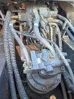 China Affordable DOOSAN DX300 Excavator and Energy-Saving for Crushing Used Hand Excavators for sale