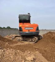 China 0.21m3 Doosan Dx60 Used Excavator Original Color 5700KG YANMAR Engine for sale