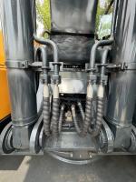 China 2022 Second Hyundai 225 Excavator Intelligent Control System And 1.05m3 Bucket Capacity for sale