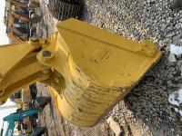 China Excavating 22 tons of durable hydraulic track type PC Komatsu 220 second-hand excavator at a low price and selling well for sale