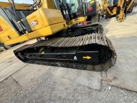 China Used CAT320GC excavator with overall soft steel design and 20000 KG machine weight for sale